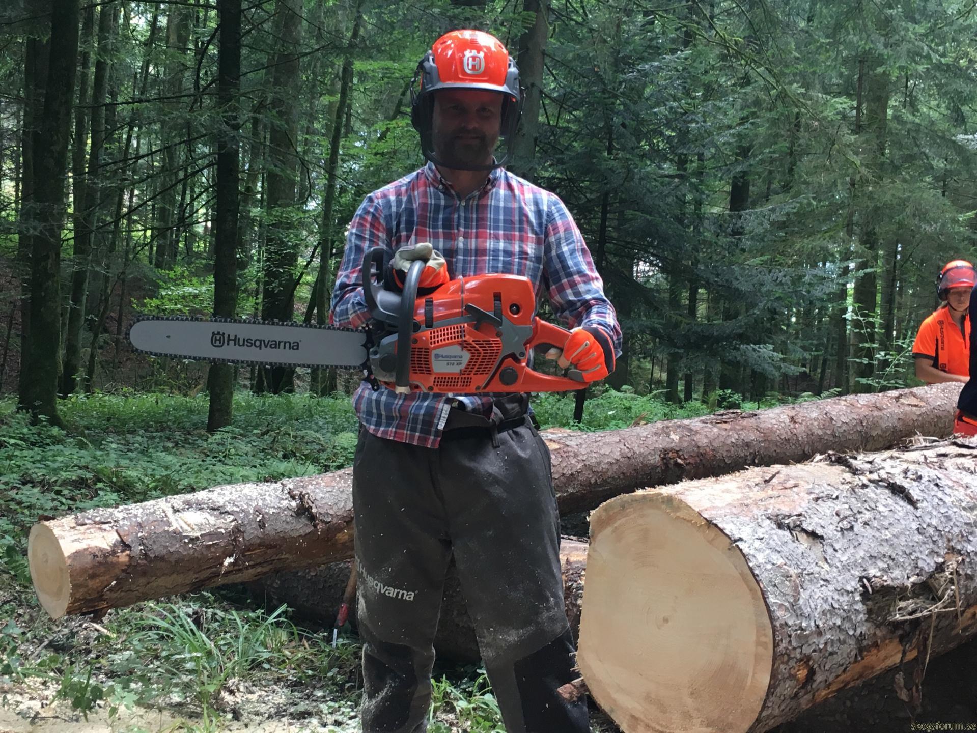 First Video of the New Husqvarna 572 XP - NordicWoodJournal