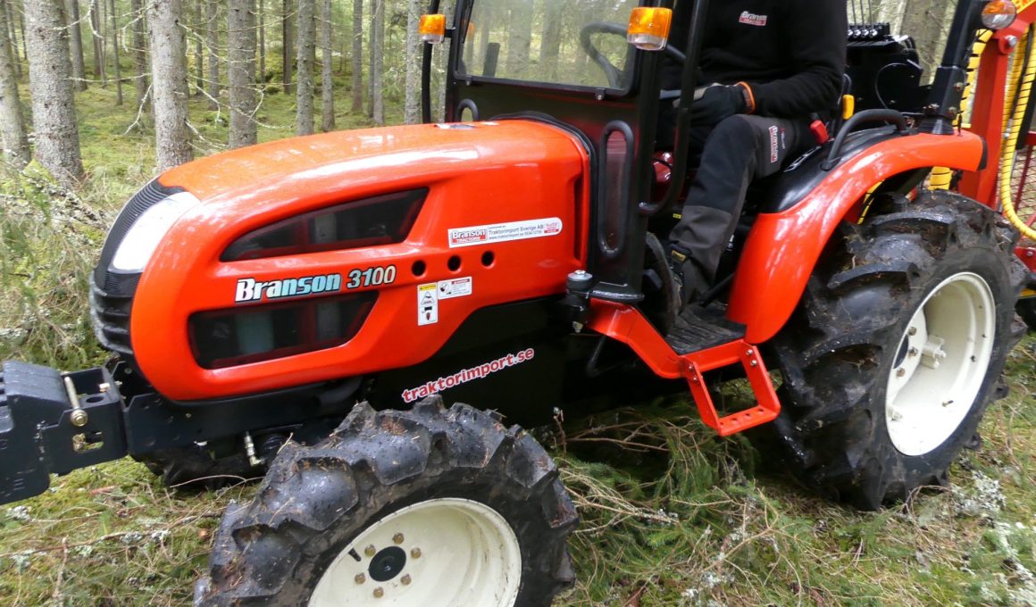 Branson compact tractor – a forestry alternative? - NordicWoodJournal