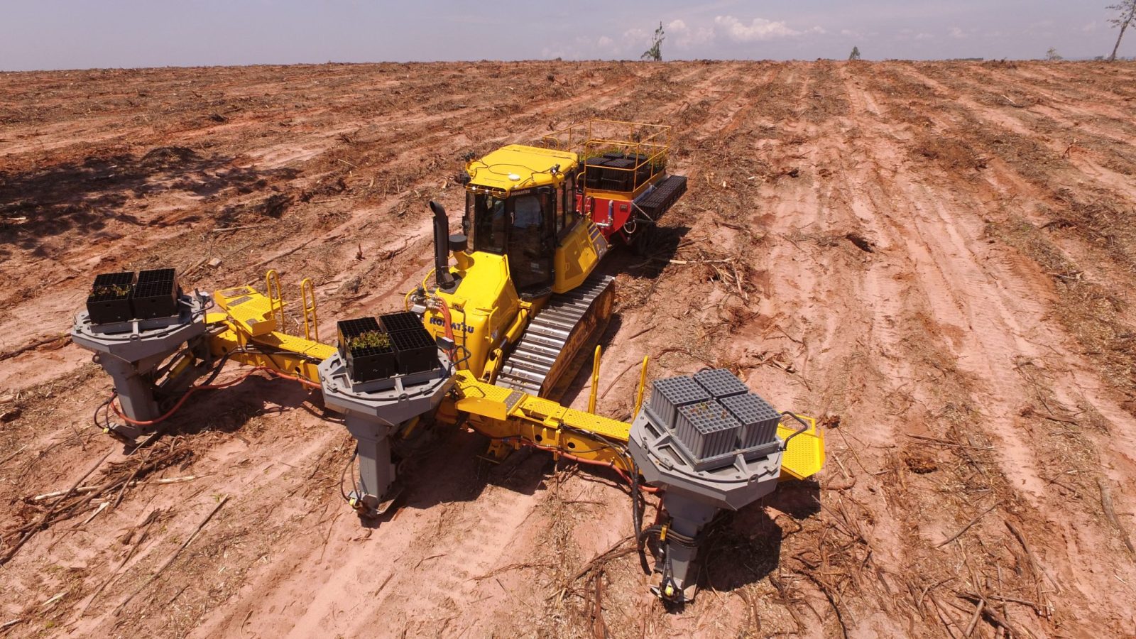 Komatsu D61EM Planter - NordicWoodJournal