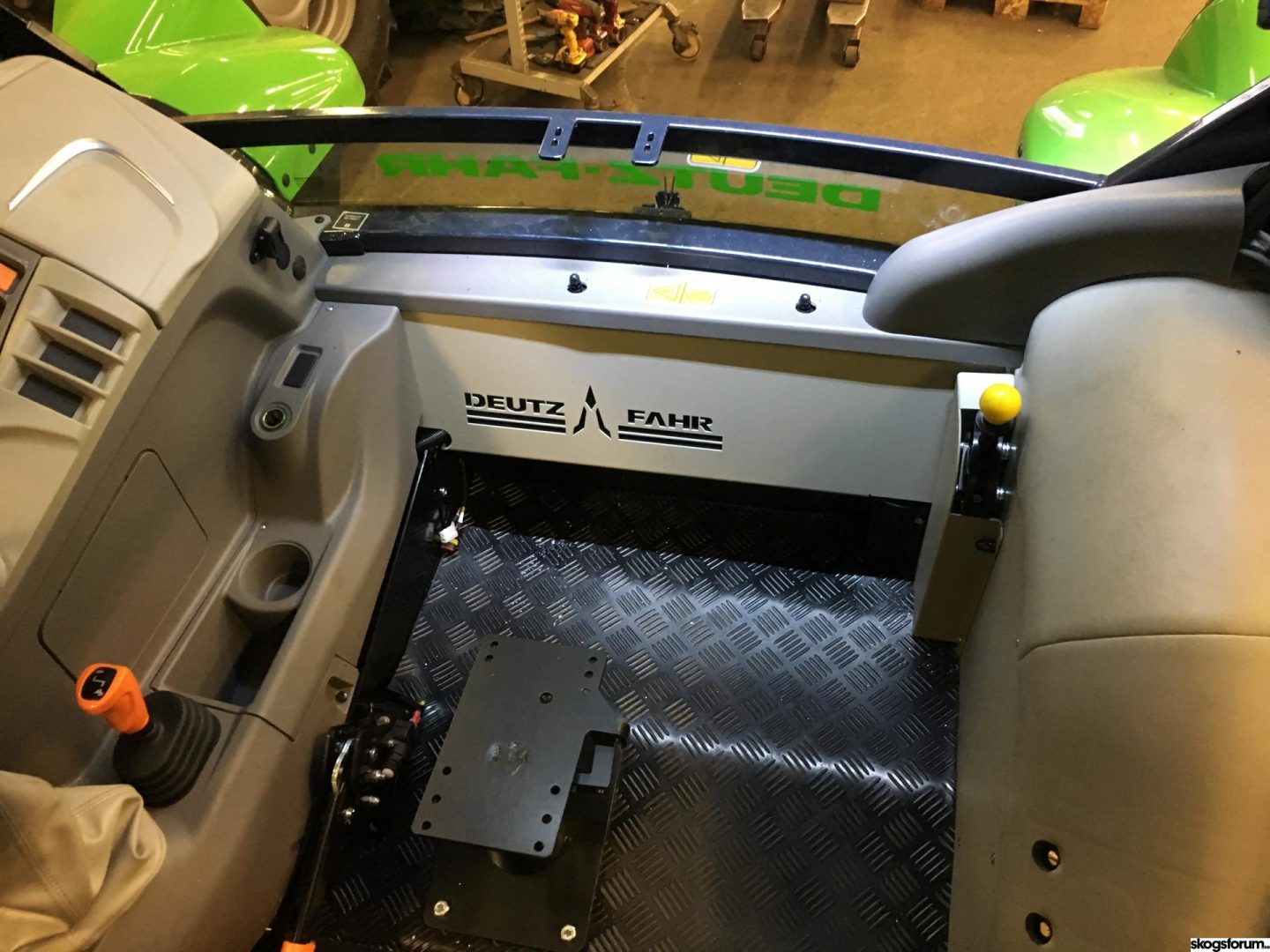 Adapting your tractor for logging - NordicWoodJournal