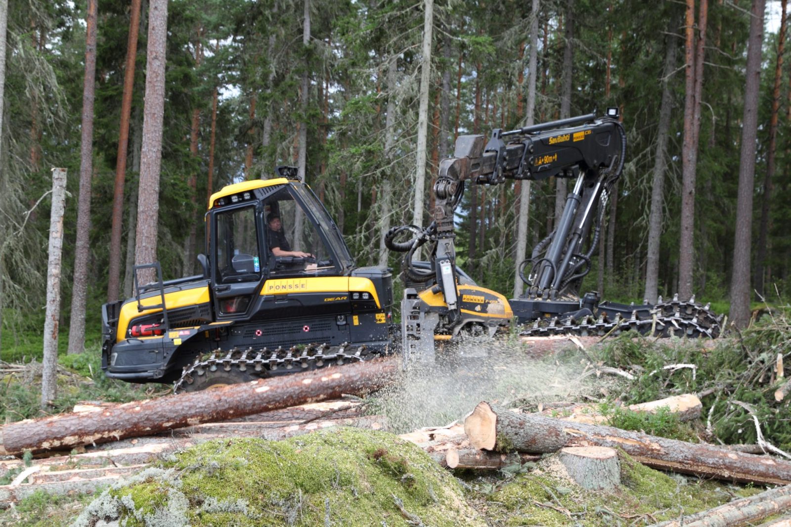 Ponsse Bear harvester - NordicWoodJournal