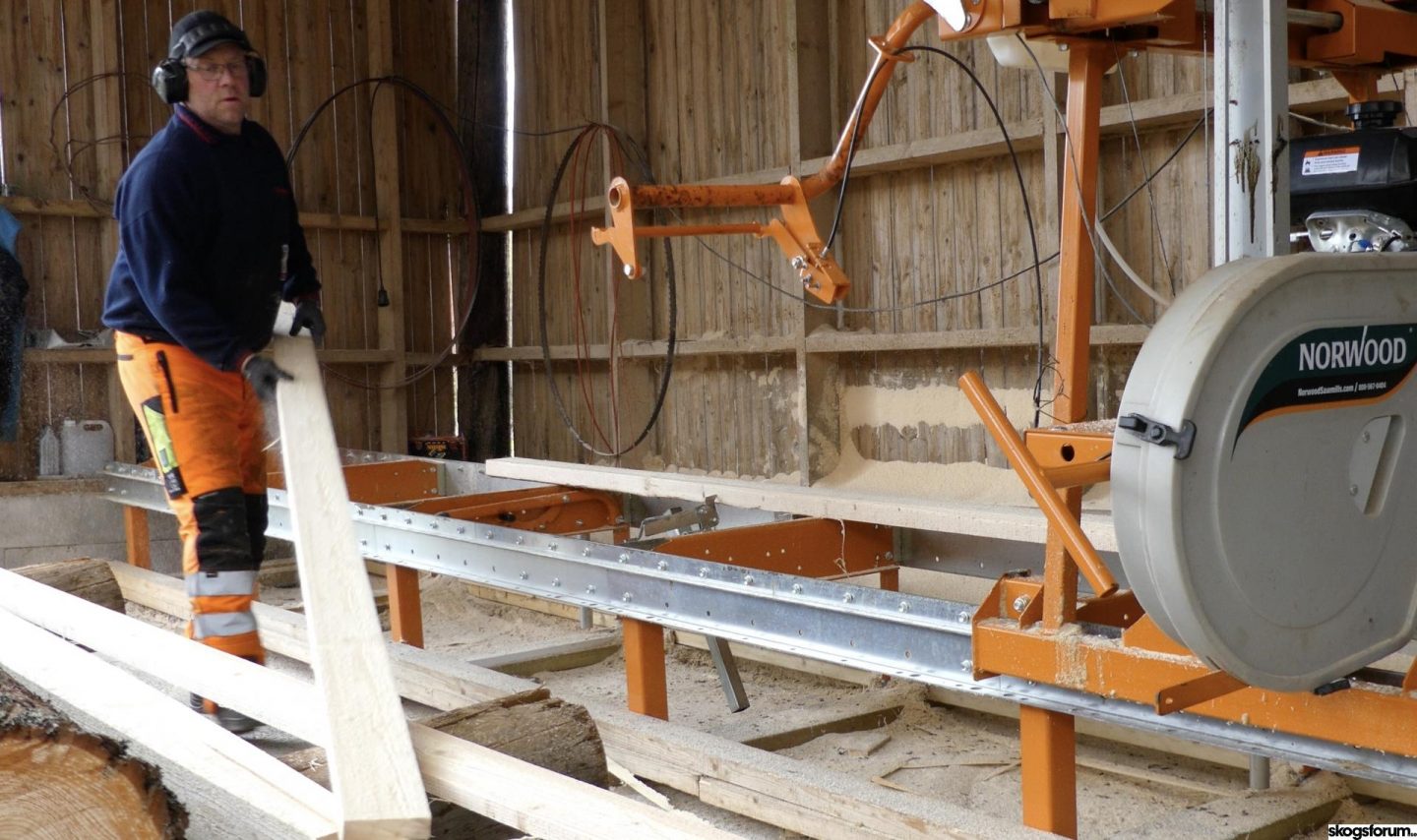Making your own lumber with Norwood Lumbermate LM29 - NordicWoodJournal