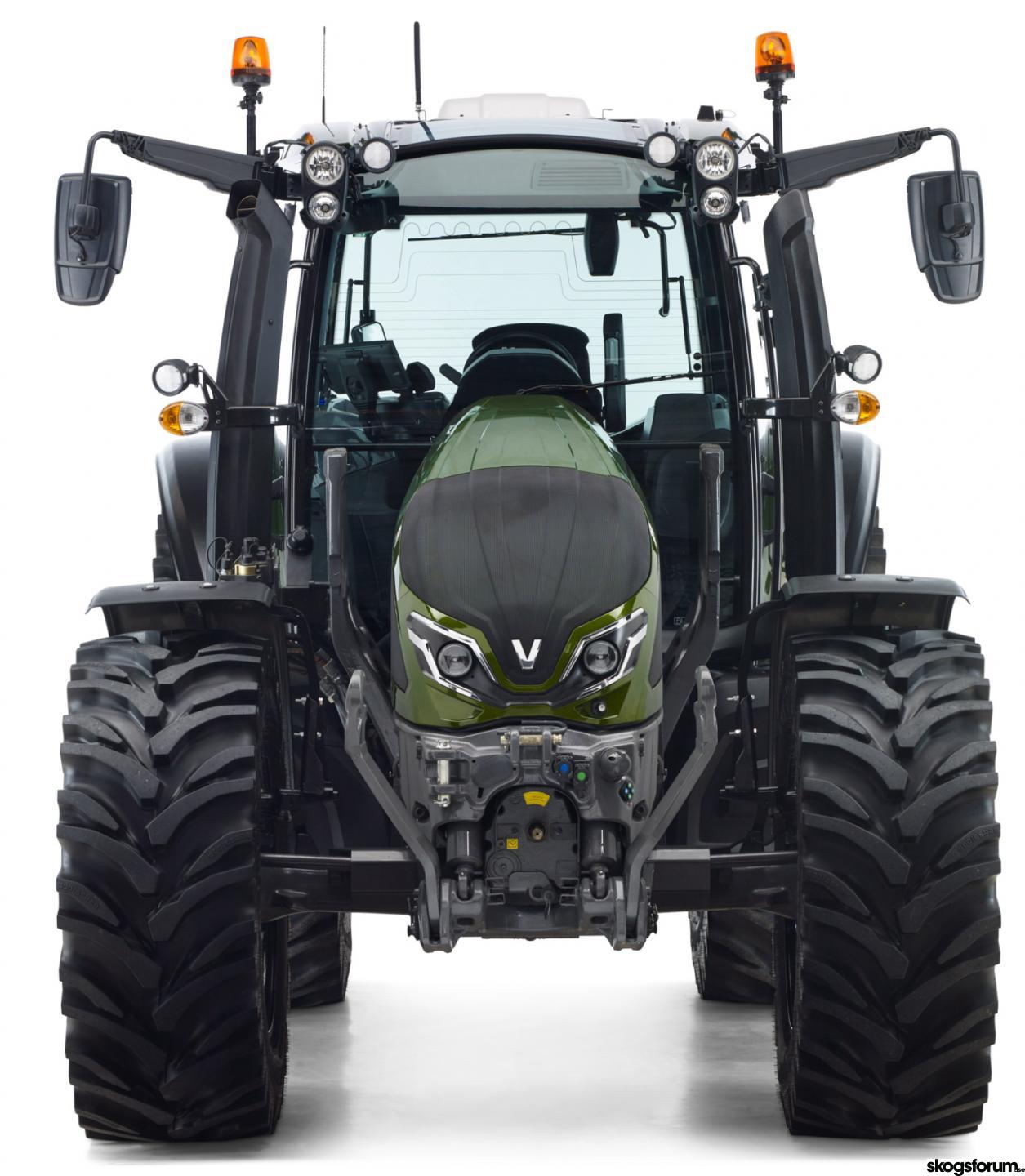 New tractors from Valtra - NordicWoodJournal