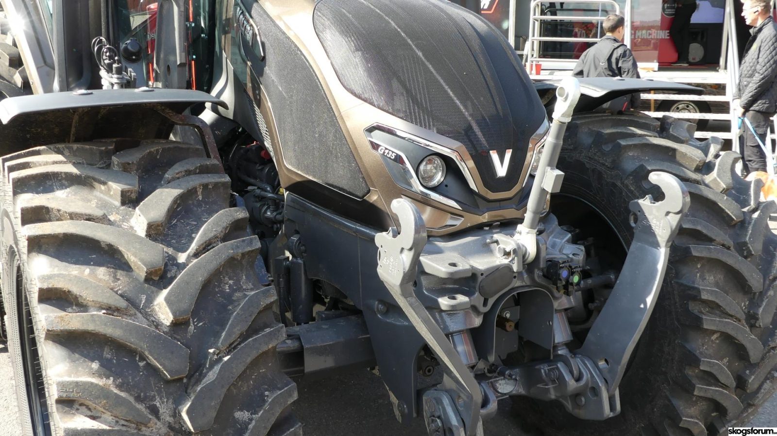 Valtra G-series – first ride with forestry adaption - NordicWoodJournal