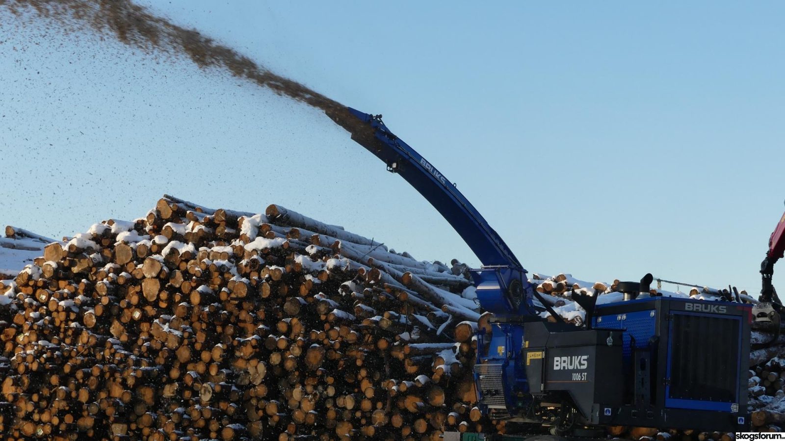 Bruks – mobile chippers demo - NordicWoodJournal
