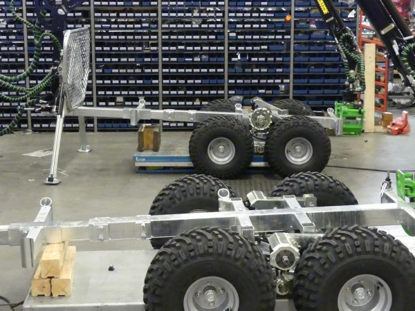 Alstor 8x8, the company & the machine - NordicWoodJournal