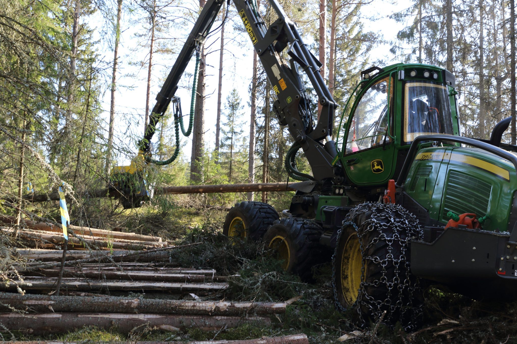 An ordinary Swedish logging company - NordicWoodJournal