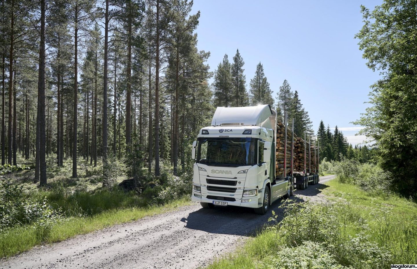 The World’s first fully electrical timber truck – now up and running ...