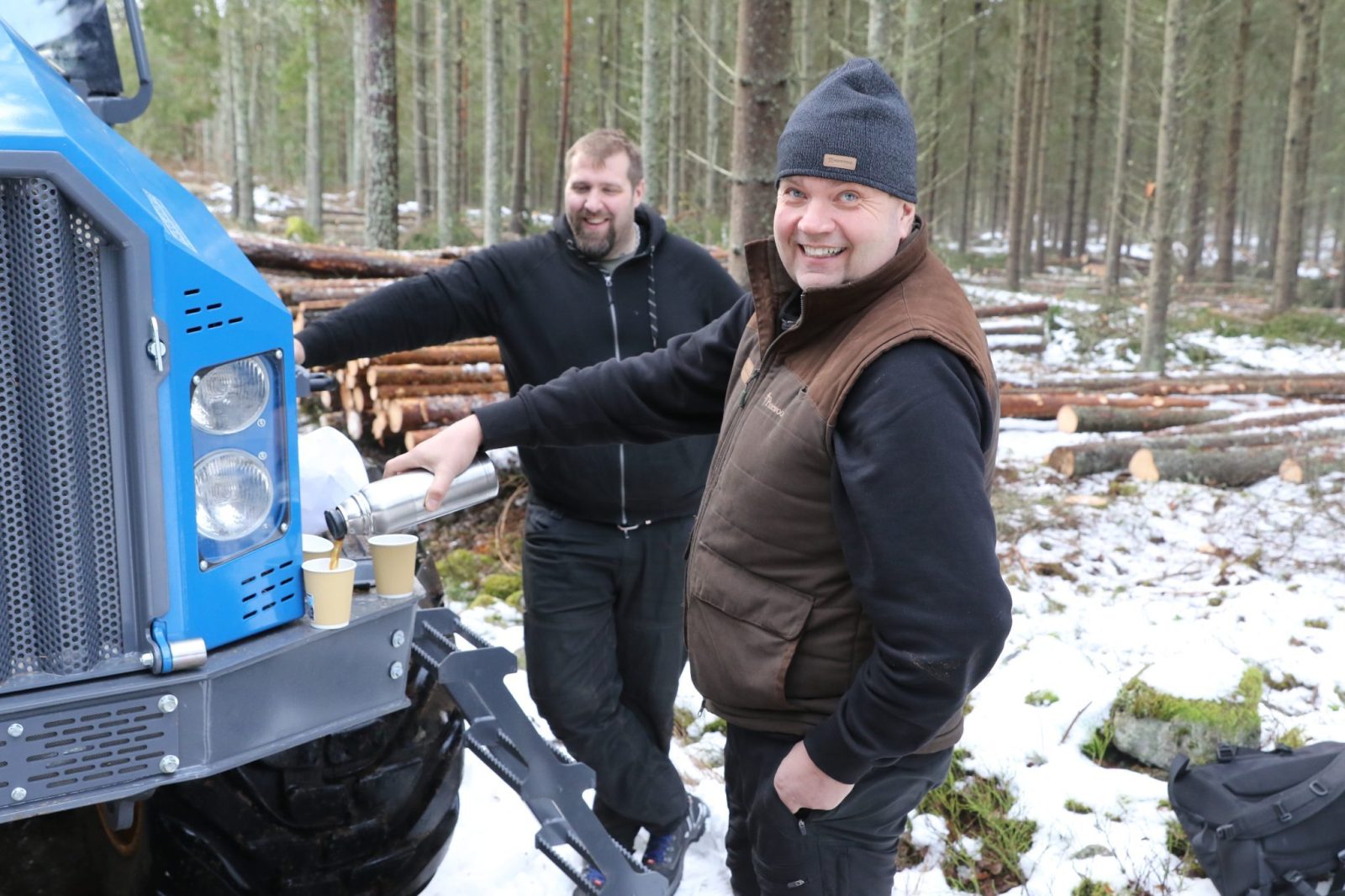 Rottne F11D – with crane tip control - NordicWoodJournal