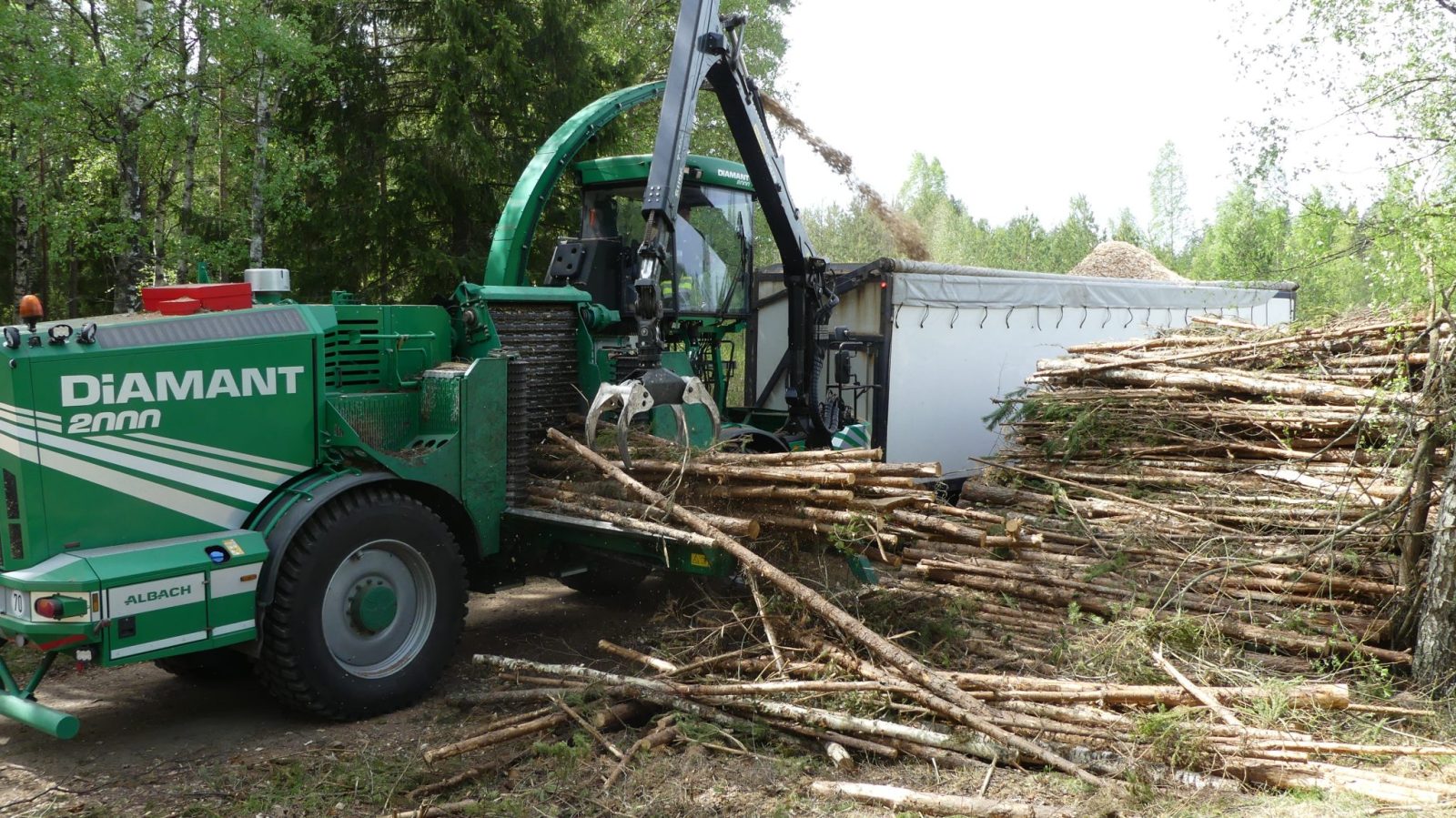 Purpose-built wood chipper from Albach - NordicWoodJournal