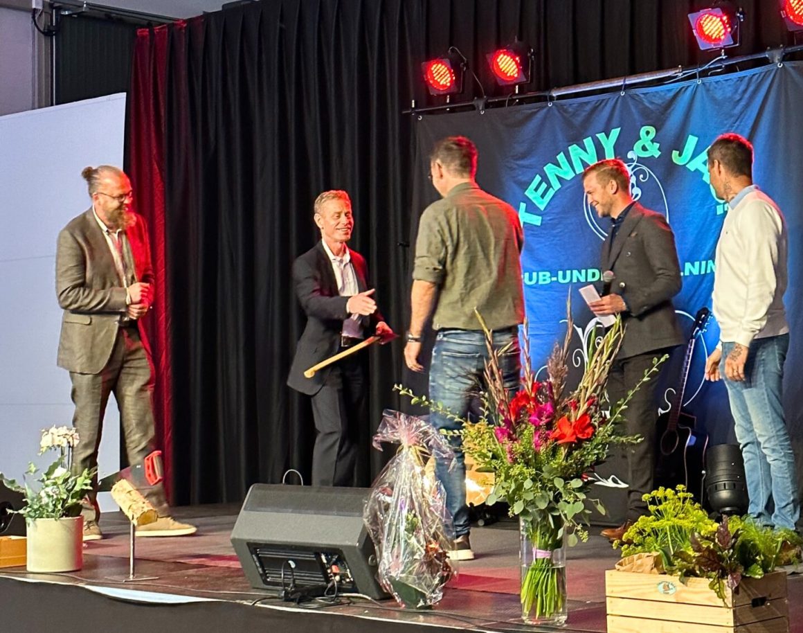 Terri moves to a new factory - NordicWoodJournal